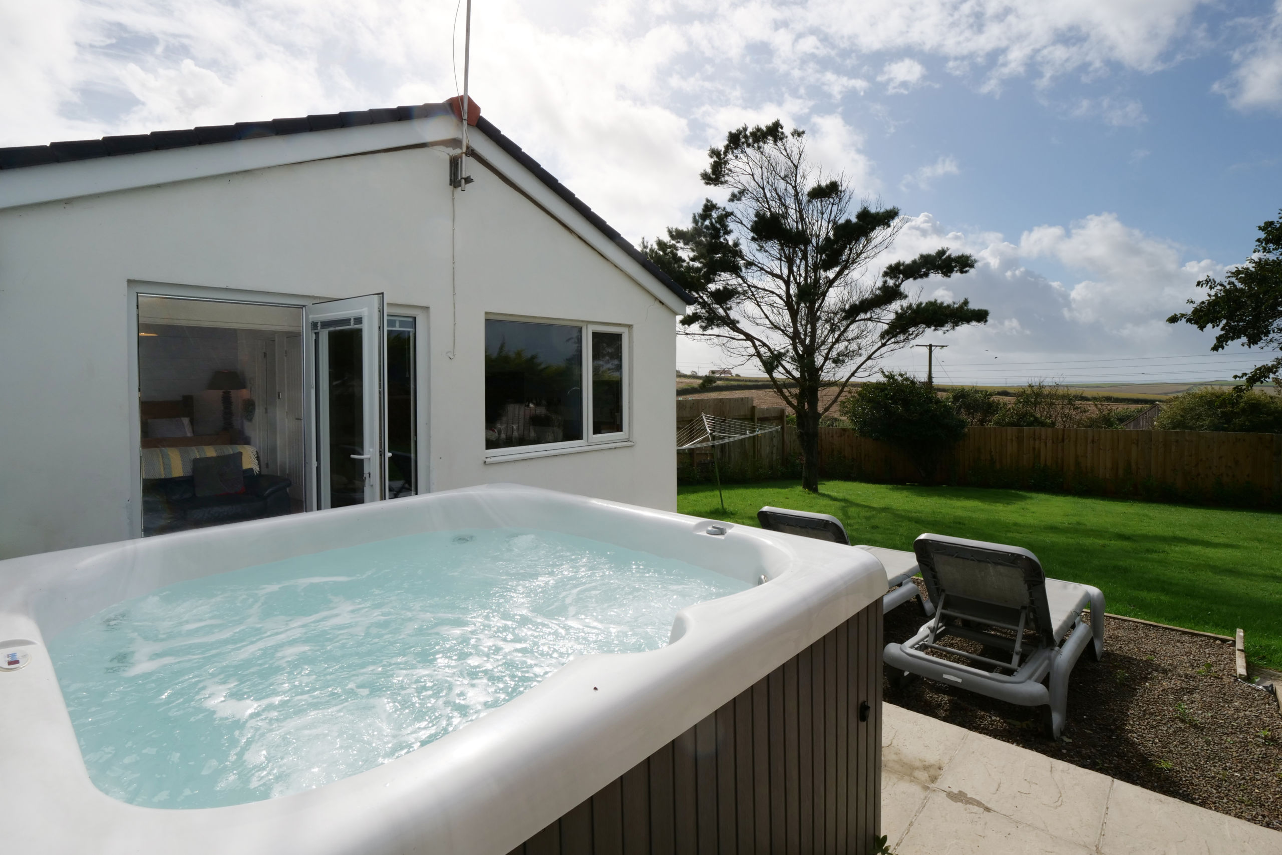 Northcott Cabin Holiday Cottage | Book Now | Cornish Secrets
