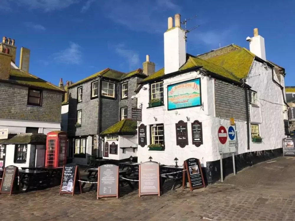 50 Best Pubs and Bars in Cornwall | Cornish Secrets